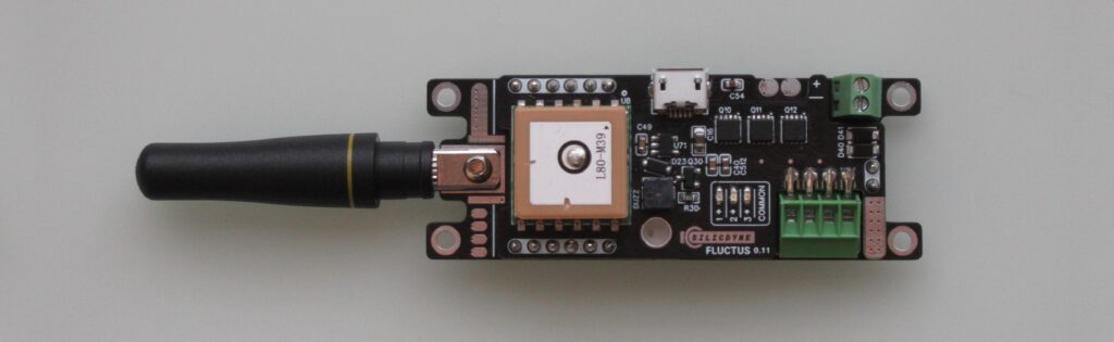 Versatile rocket flight computer | Fluctus